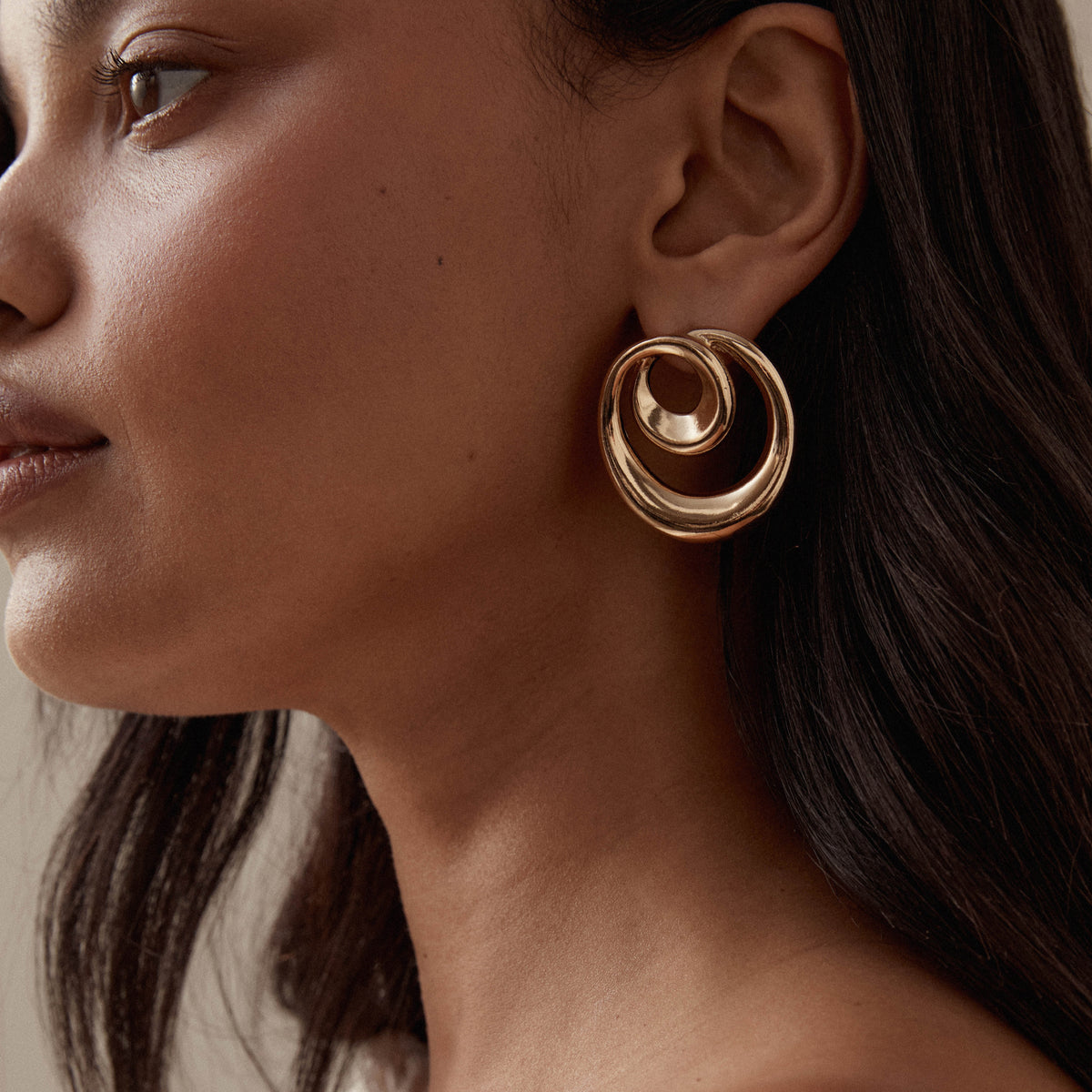Estelle Earrings Gold | Swirl Stud Earring | SHEIKE