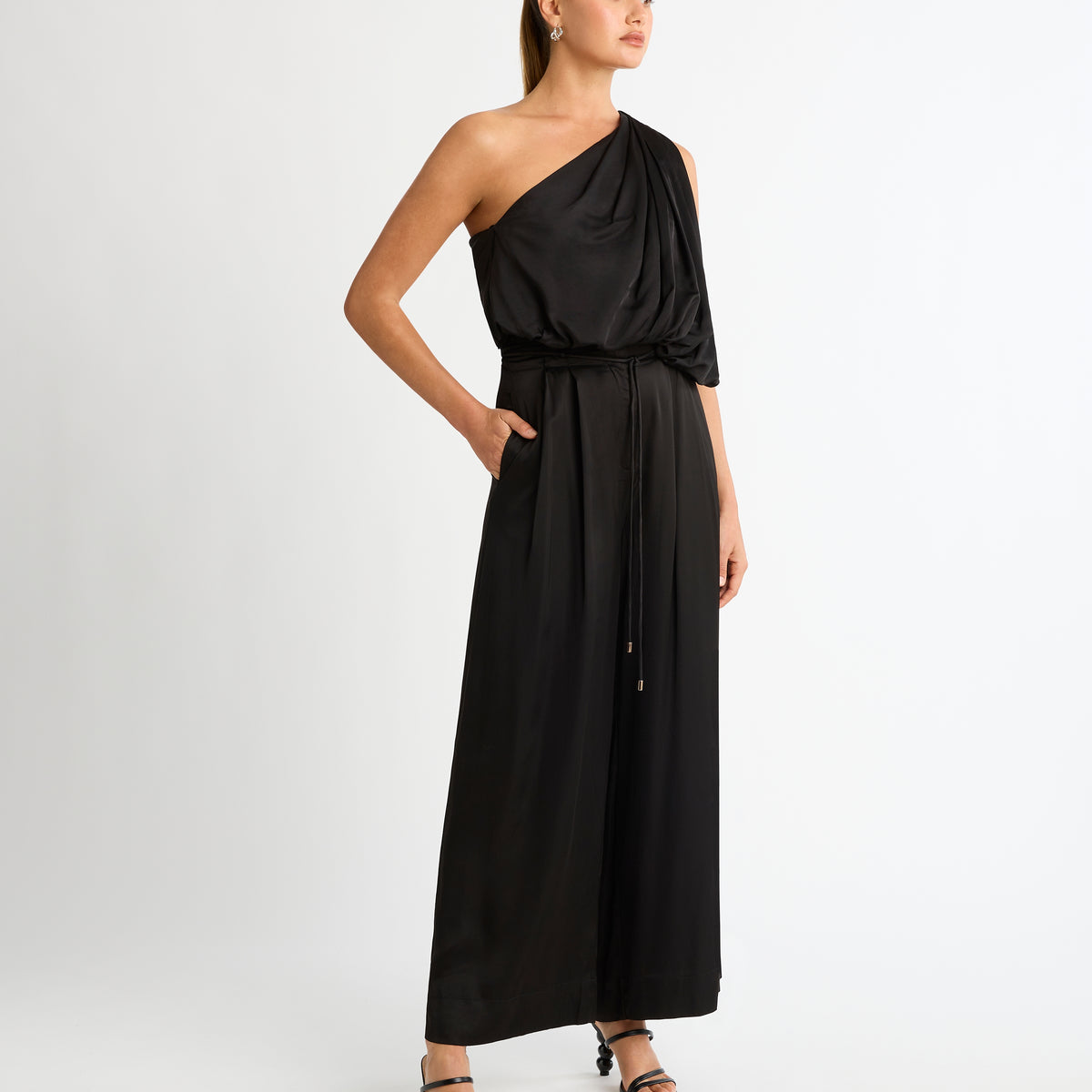 Cecilia Top Black | One Shoulder Top | SHEIKE