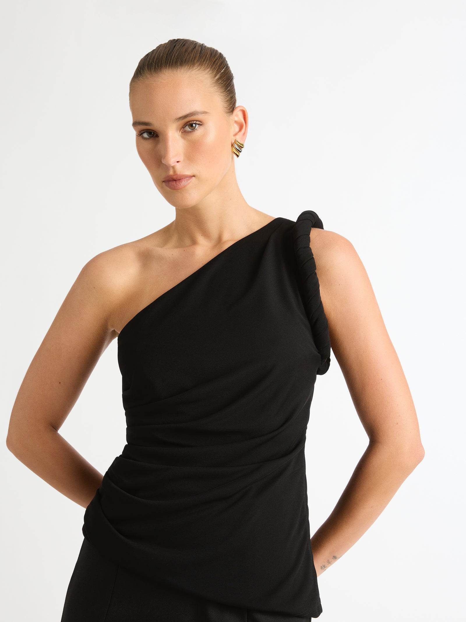 Nesta Top Black | Asymmetric One Shoulder Top | SHEIKE