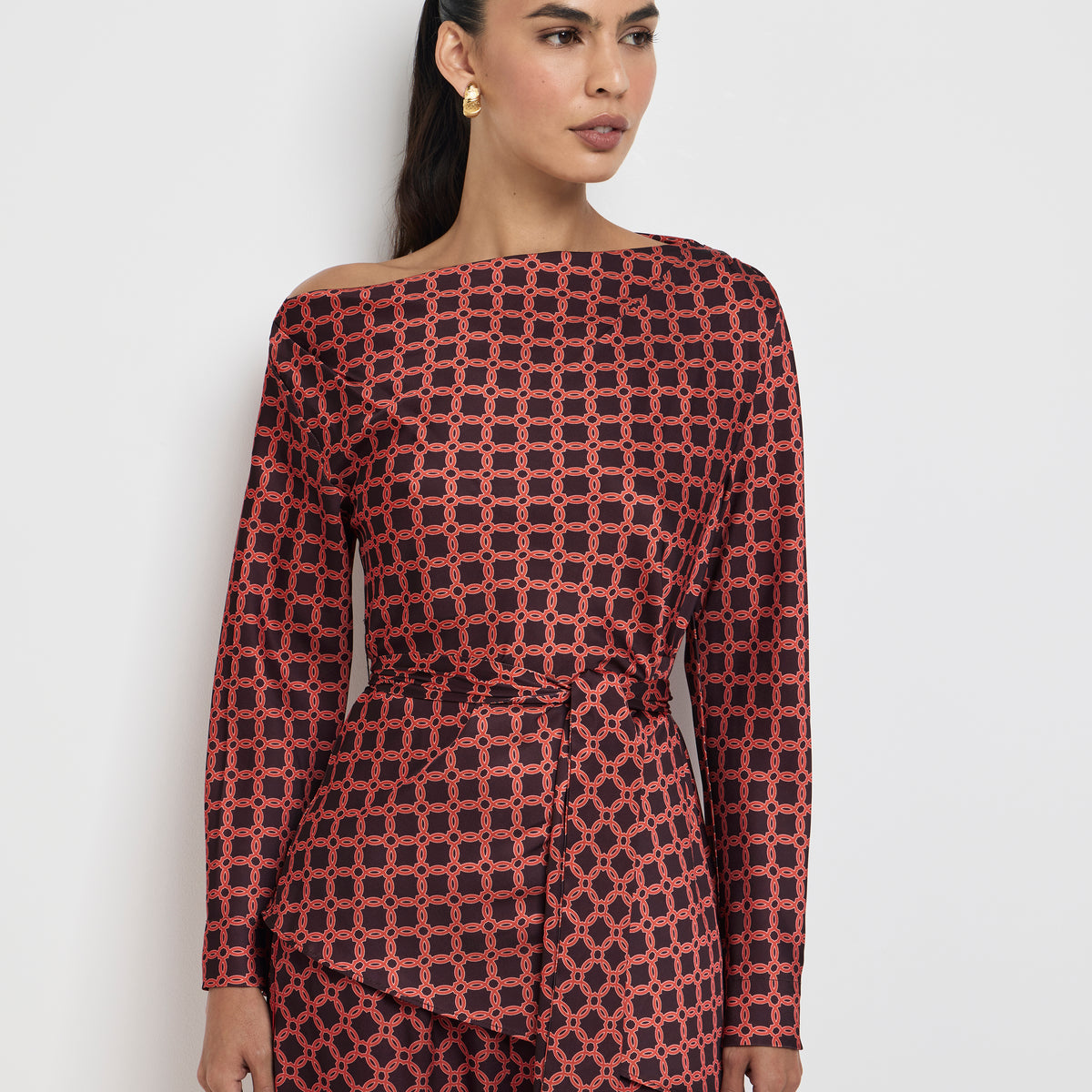 Remi Top Geo Print | Satin Top | SHEIKE