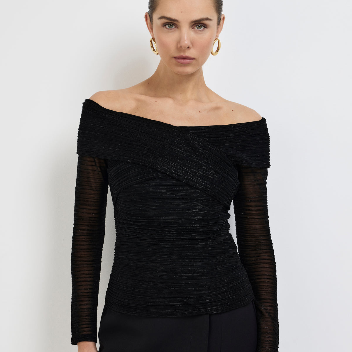 Josephine Top Black | Off Shoulder Top | SHEIKE