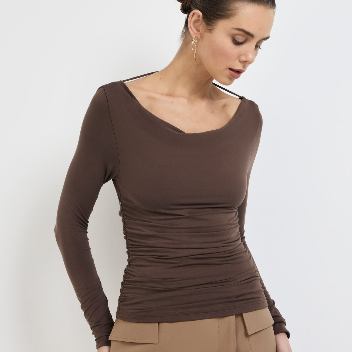 Martina Top Chocolate | Long Sleeve Jersey Top | SHEIKE