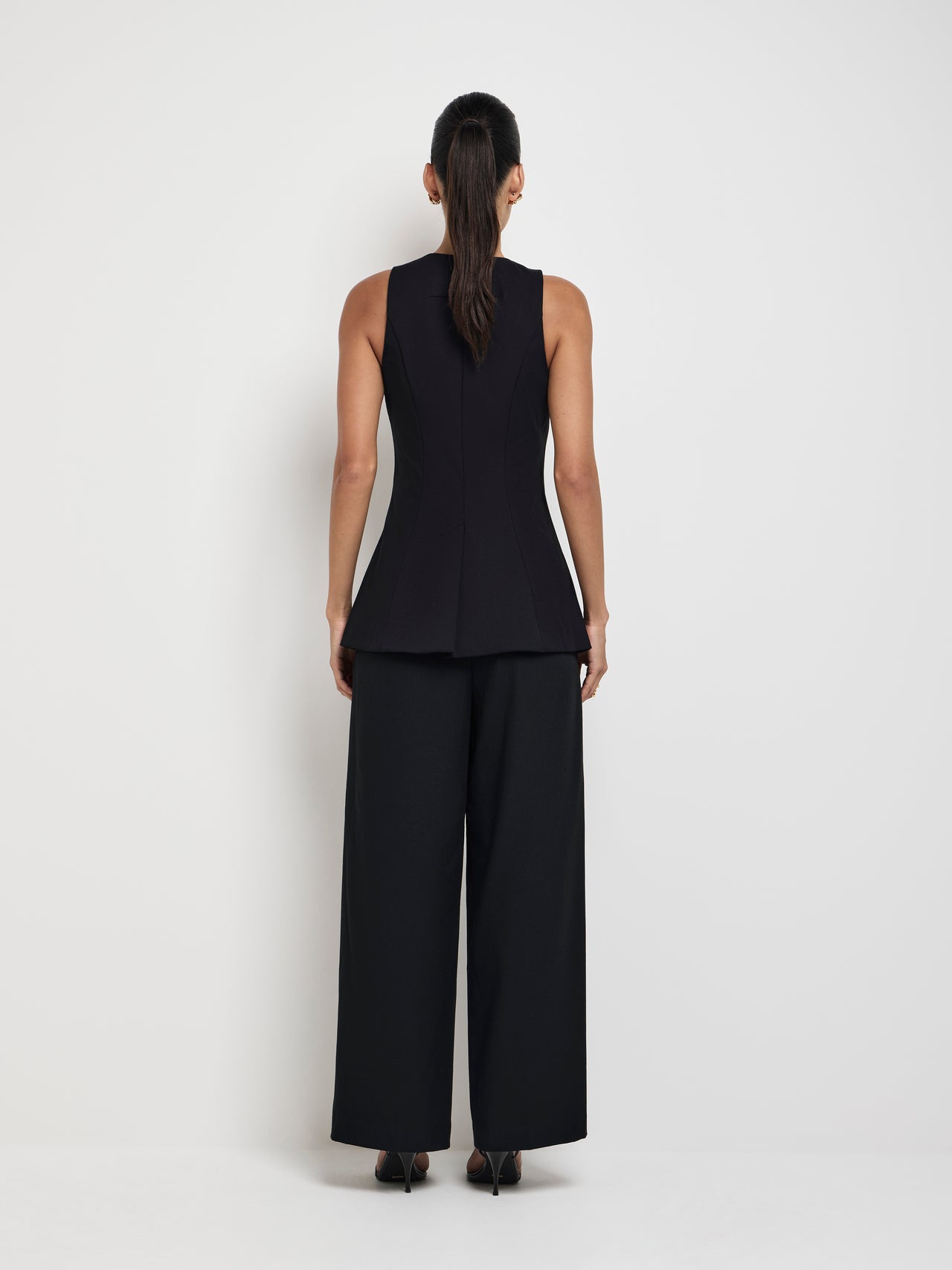 Liaison Vest Black | Slim Tailored Vest | SHEIKE