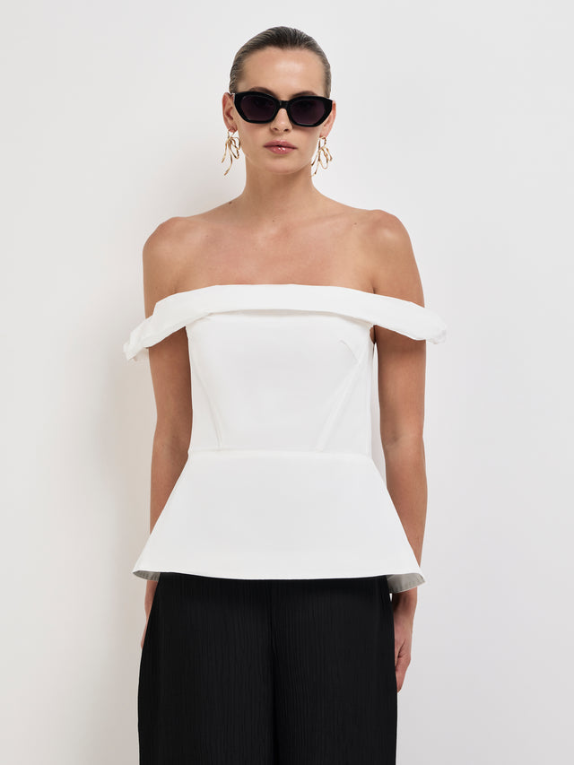 Bonnie Top White | Off-Shoulder Top | SHEIKE
