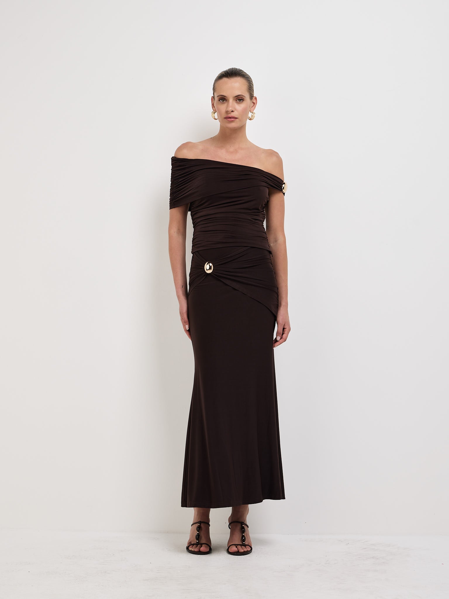 Marta Top Brown | Off-Shoulder Top | SHEIKE