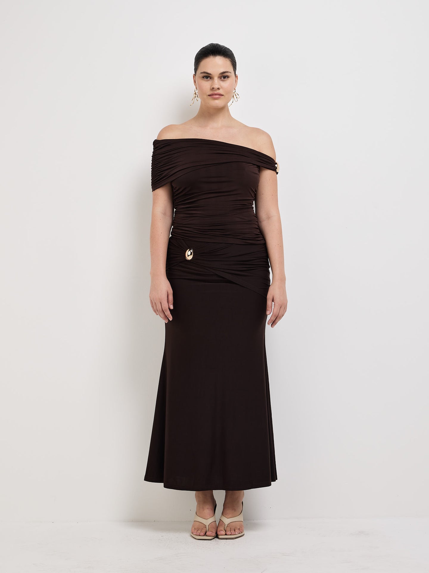 Marta Top Brown | Off-Shoulder Top | SHEIKE